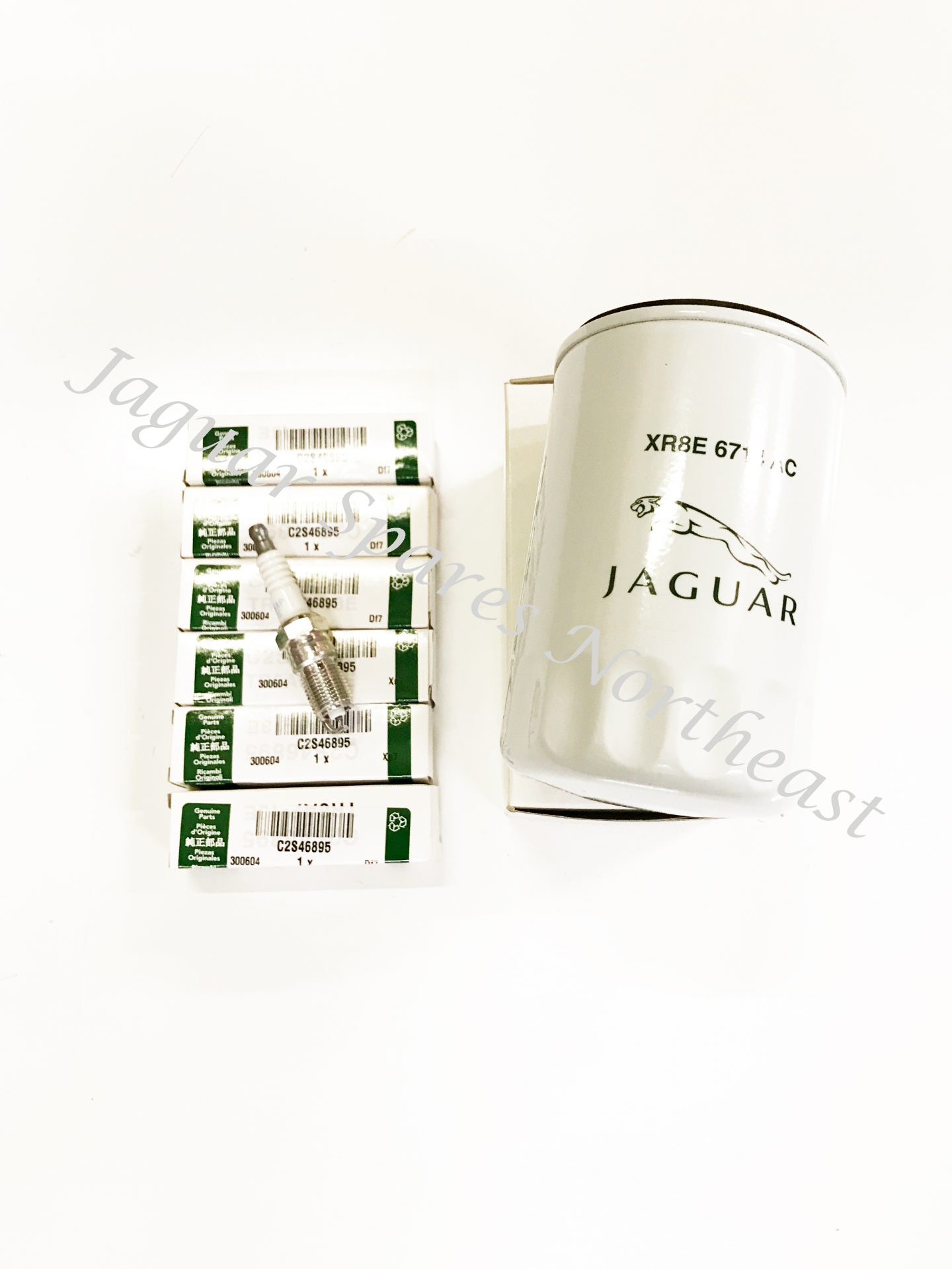 XF V6 PETROL OIL FILTER AND SPARK PLUG SET - Jaguar Spares North East
