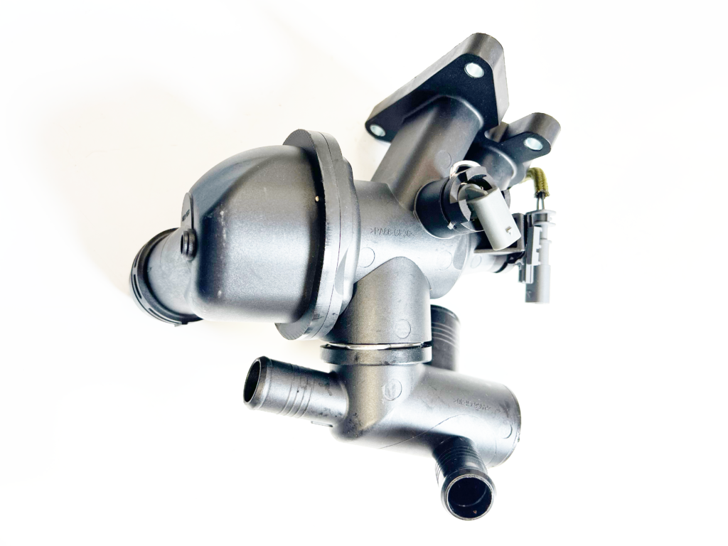 XE THERMOSTAT & WATER OUTLET - JDE40345 - Jaguar Spares North East